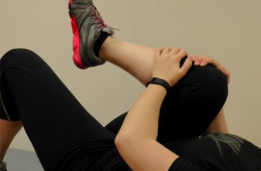 Single knee hug - South Tees Hospitals NHS Foundation Trust